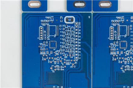 2 layers blue PCB - PCBBUY